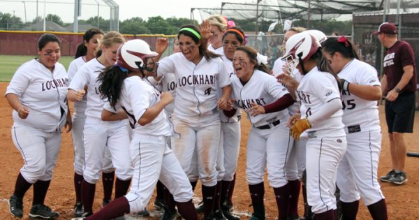 Lady Lions advance to Regionals! – Post Register