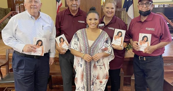 Castillo wows audience during Lockhart visit – Post Register