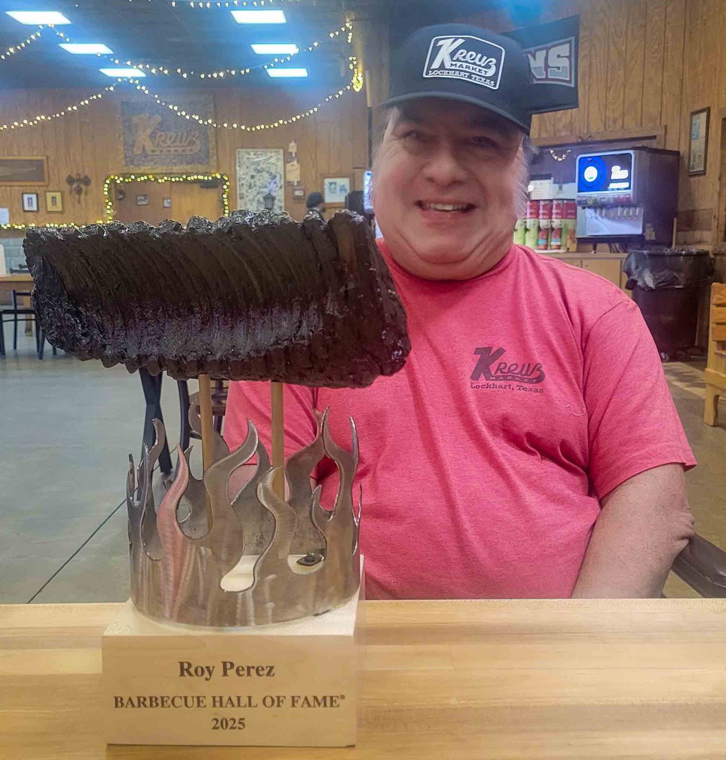 Kreuz Market Pitmaster Roy Perez inducted into Barbecue Hall of Fame ...